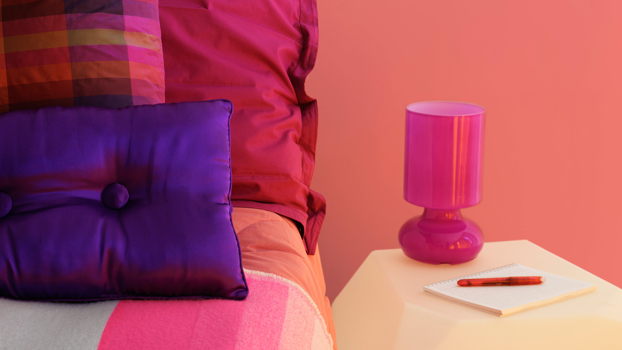 Fragile Pink 50RR 74/048 | Dulux