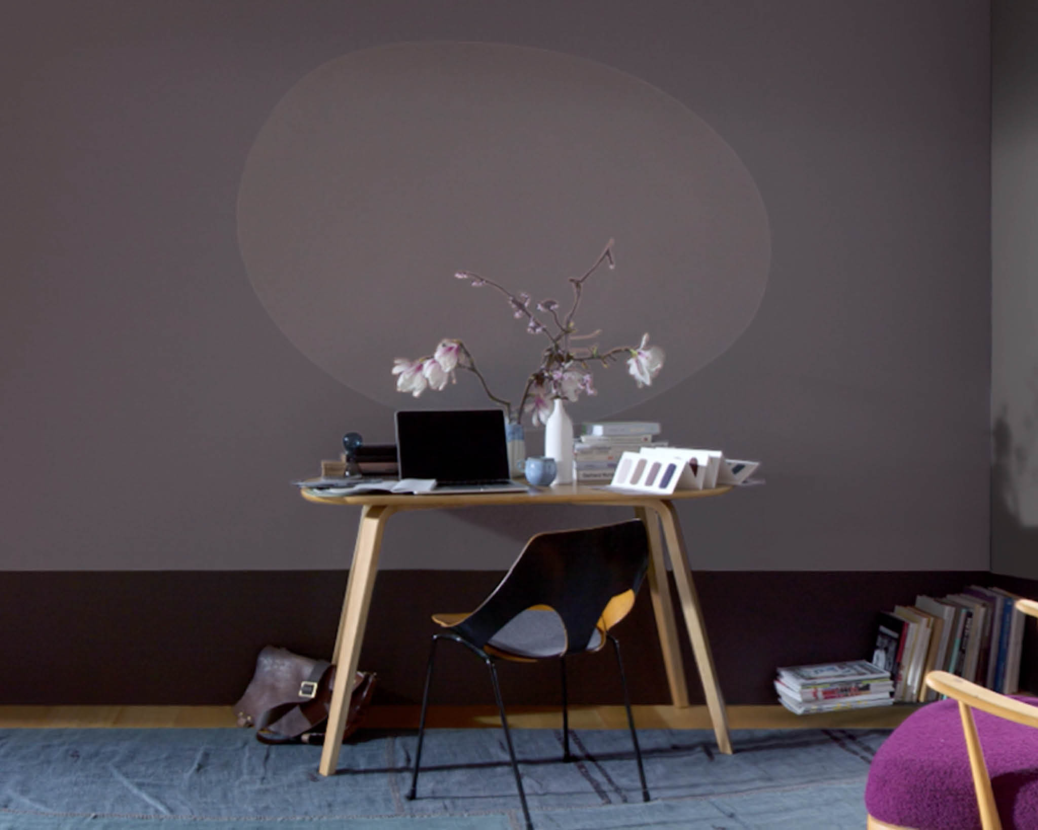 How to paint an oval wall design in 5 easy steps